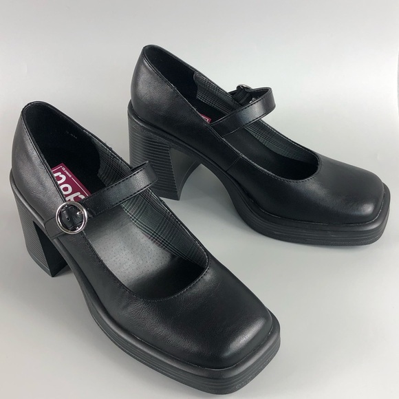 pop | Shoes | Pop Sinclaire Womens Chucky Old School Square Toe Shoes ...